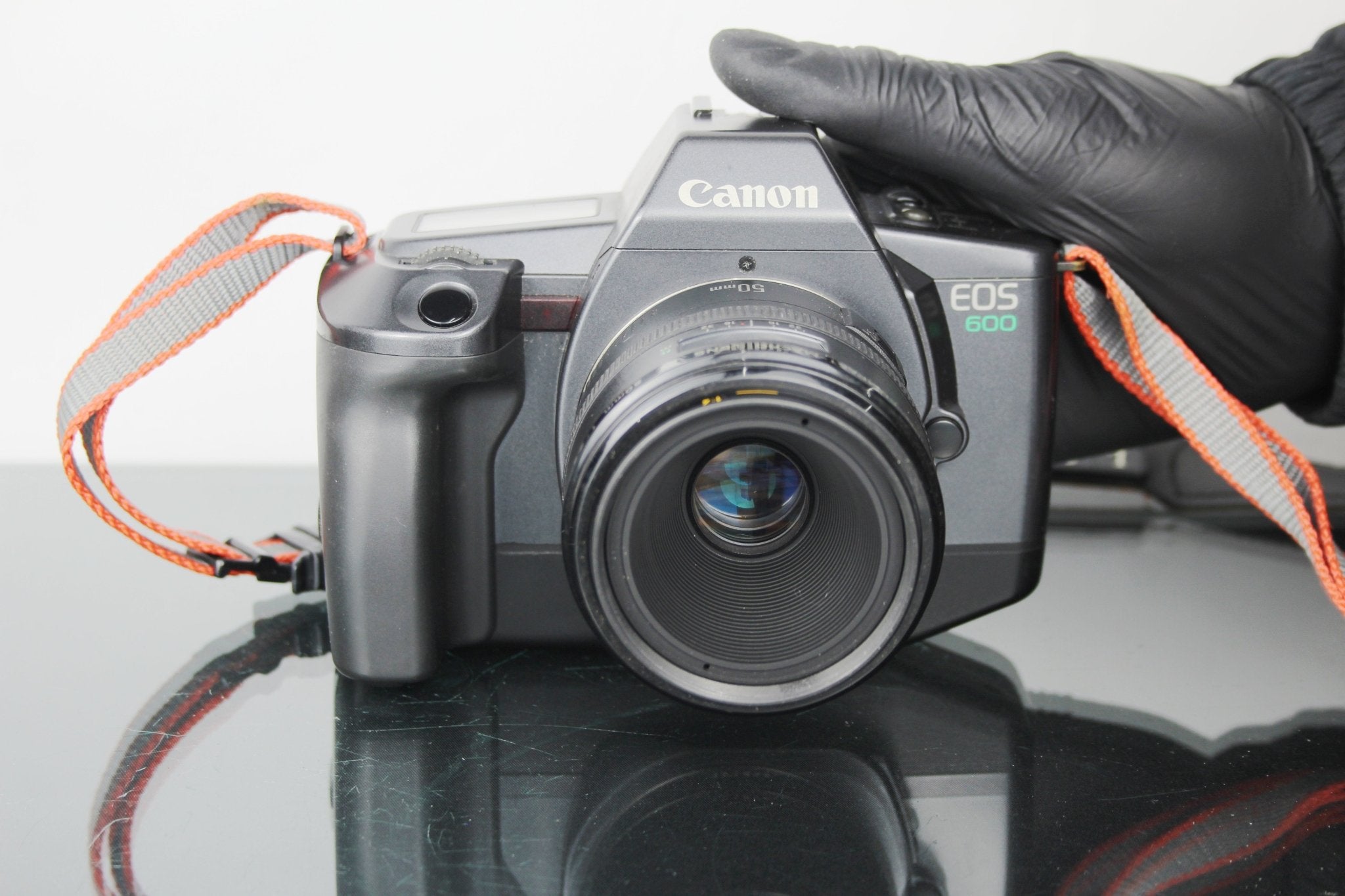 Canon EOS 600 + 50mm f/2.5 Macro: The Perfect Film Starter Kit – Dutch ...