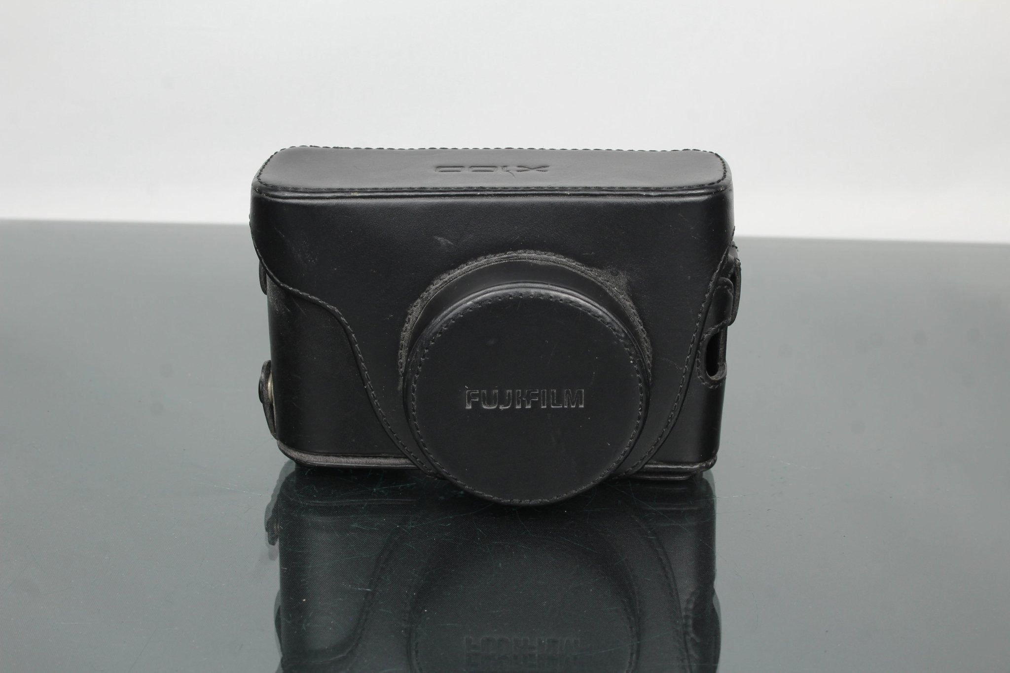 FUJIFILM X100 Leather Case: Classic Protection in 2025 – Dutch|Thrift