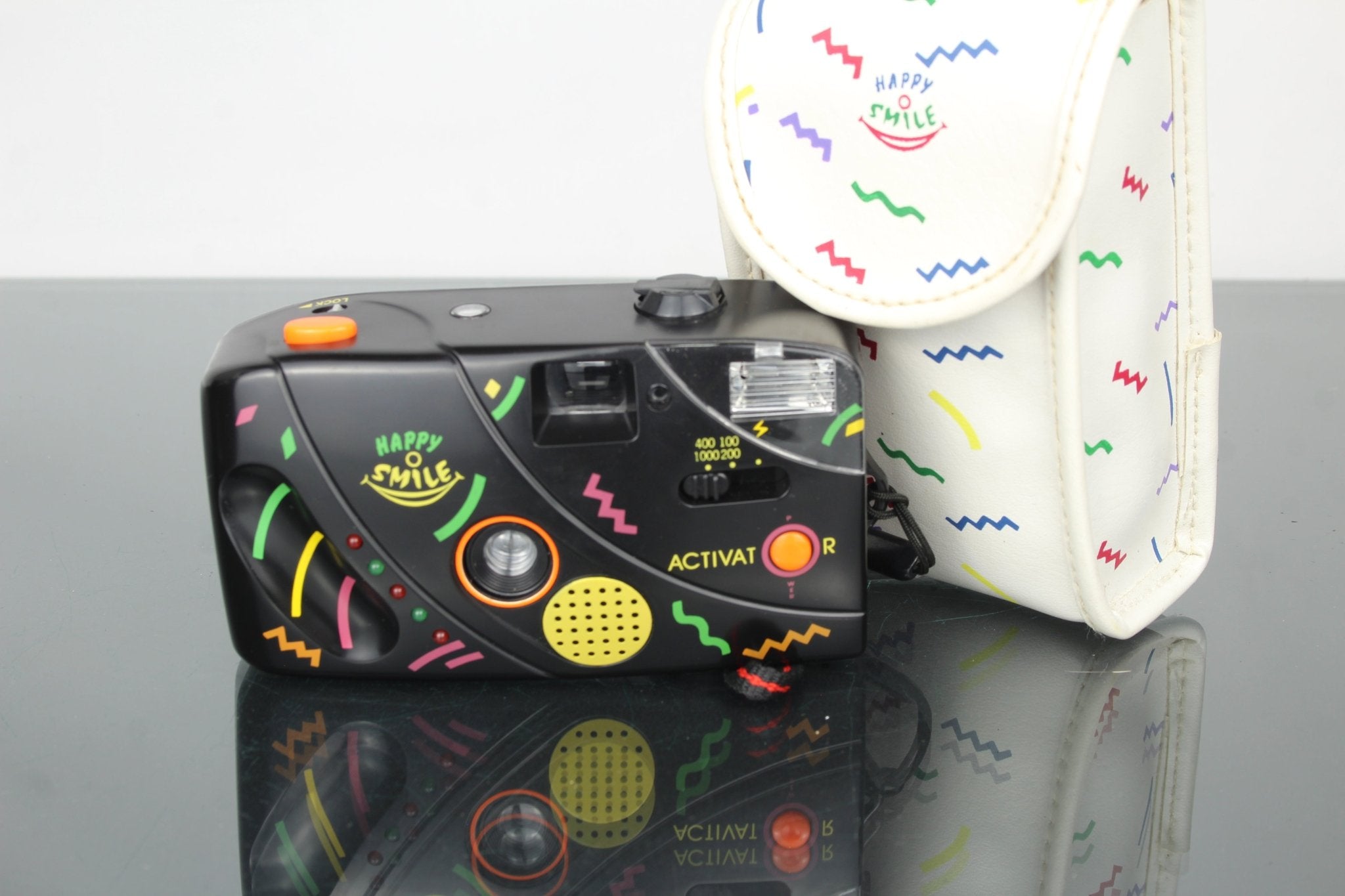 Happy Smile Activator 35mm Film Camera for Effortless Fun – Dutch|Thrift