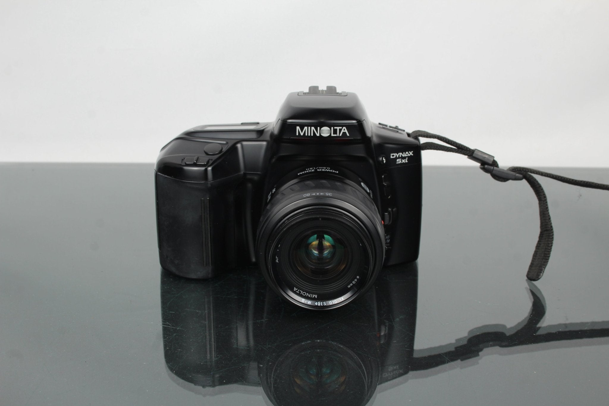 Minolta Dynax 5xi Review: ’90s Autofocus Classic with 35–80mm Lens ...