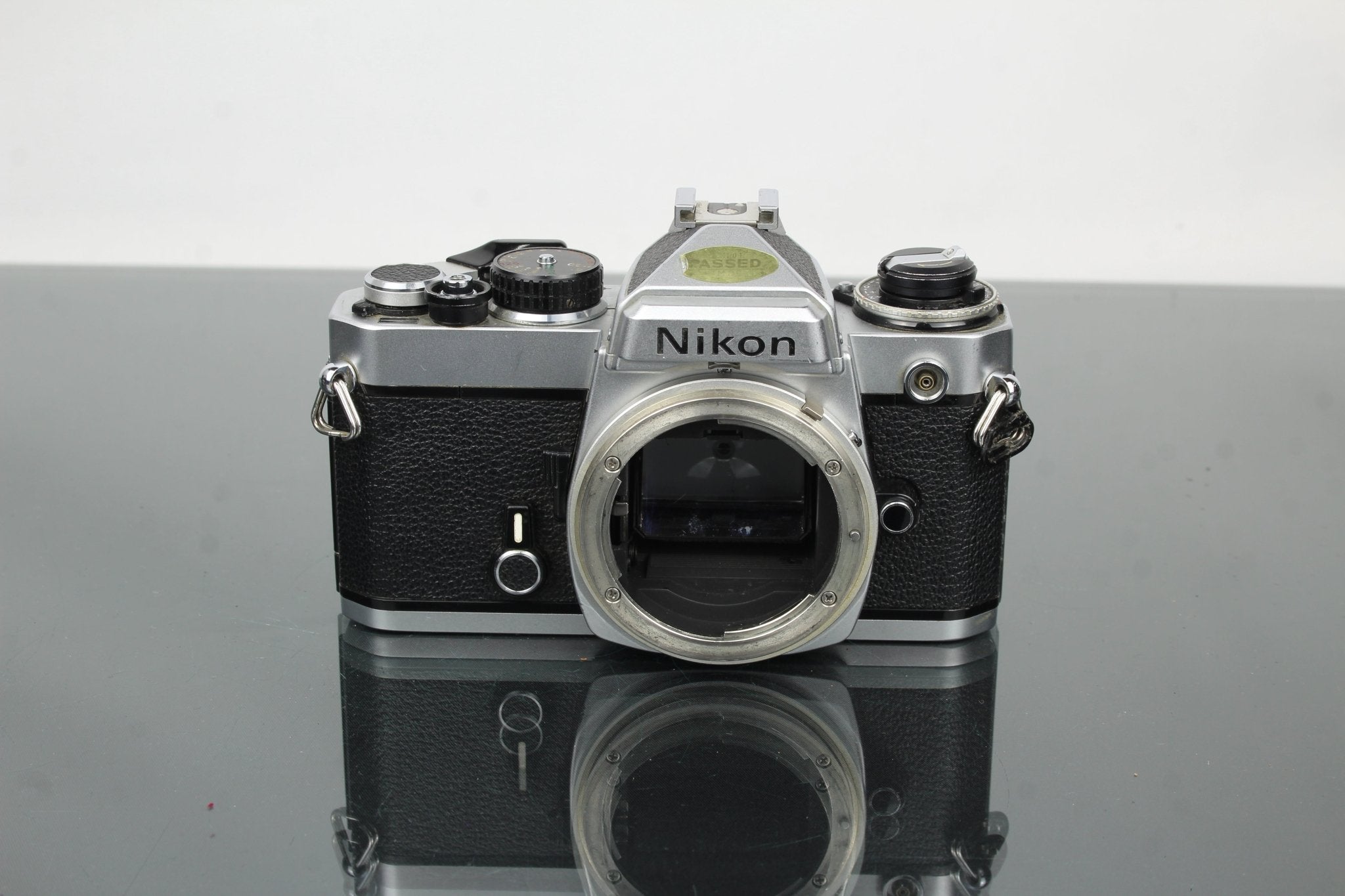 Nikon FE — The Hybrid Classic That Still Inspires Creators – Dutch|Thrift