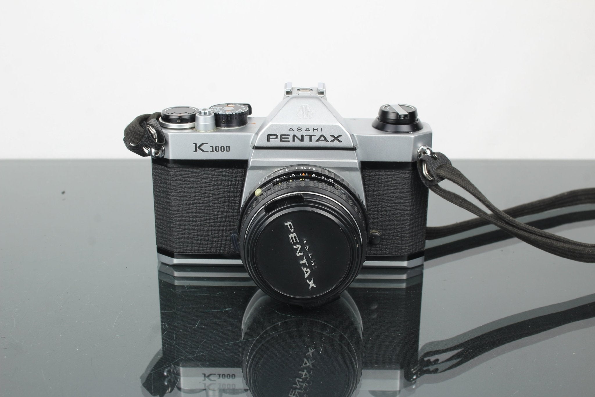 Pentax Asahi K1000 + 50mm f/2: The Second-Hand Classic – Dutch|Thrift