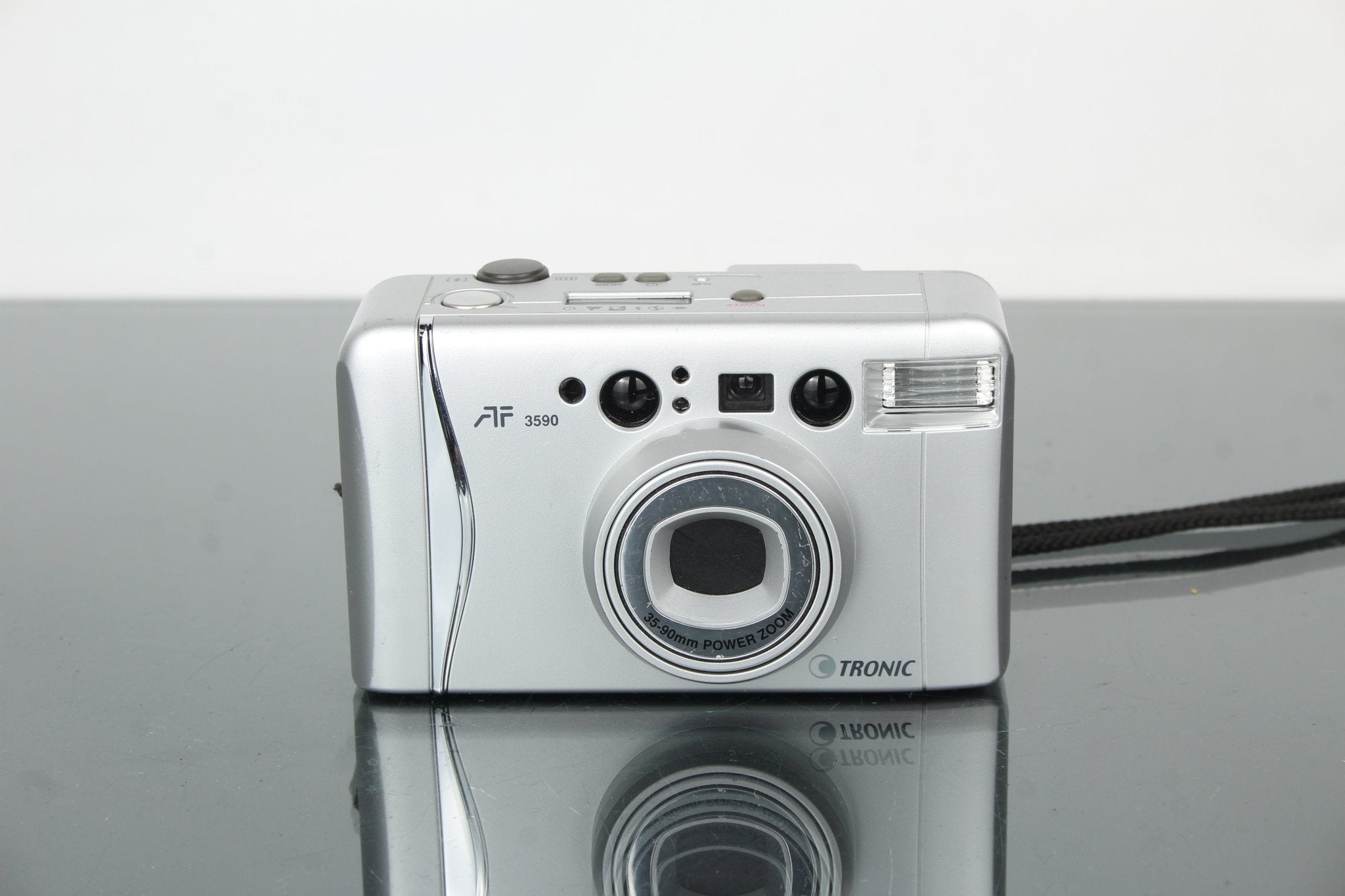 Rediscovering the Tronic AF3590 Point-and-Shoot Camera – Dutch|Thrift